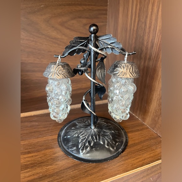 Kitchen | Vintage 6s70s Hanging Glass Grapes Salt Pepper Shakers Made ...